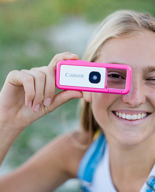 Buy Canon IVY REC Outdoor Camera Dragonfruit in Qatar - AlaneesQatar.Qa