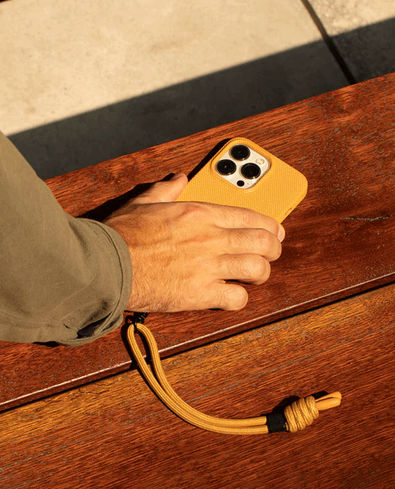 Buy Native Union Wrist Short Sling in Qatar - AlaneesQatar.Qa